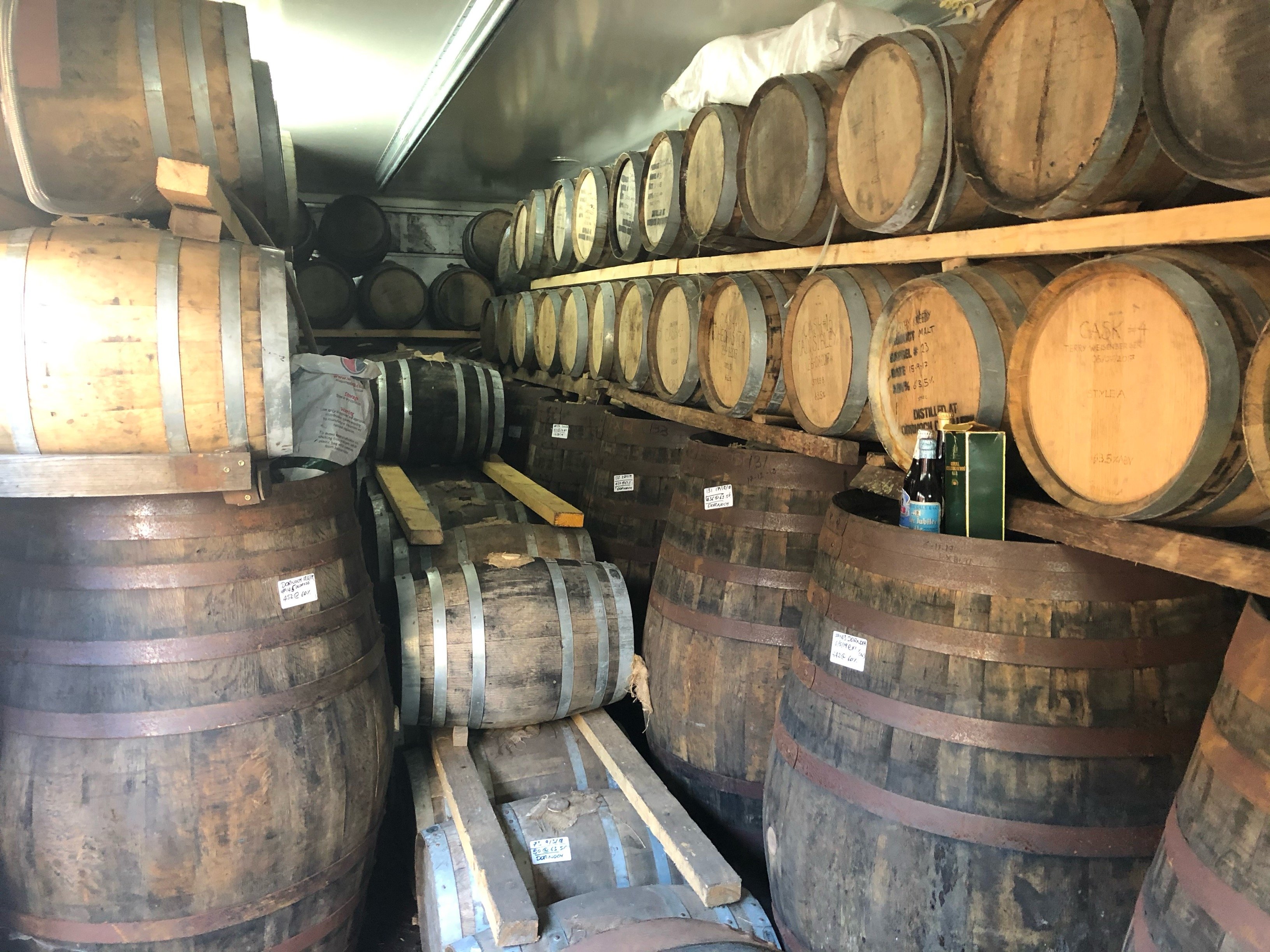 Whisky casks: barrel sizes and types : Whisky and Spirits Guides