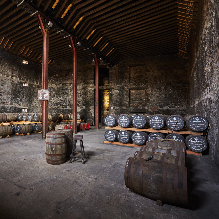 Whisky casks: barrel sizes and types : Whisky and Spirits Guides